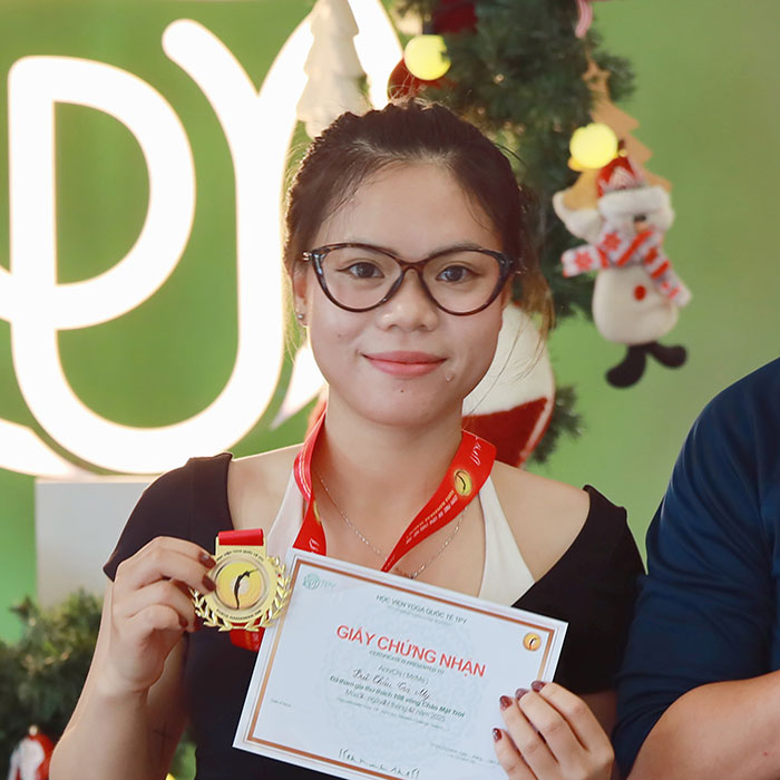 Luân xa là gì? Hệ thống 7 luân xa và cách khai mở - HỌC VIỆN YOGA QUỐC ...